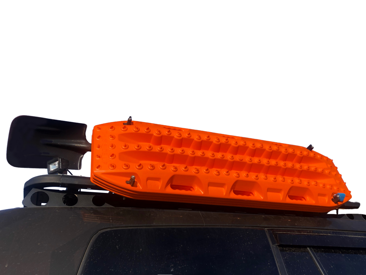 Maxtrax Roof Rack Mount Kit with shovel mount